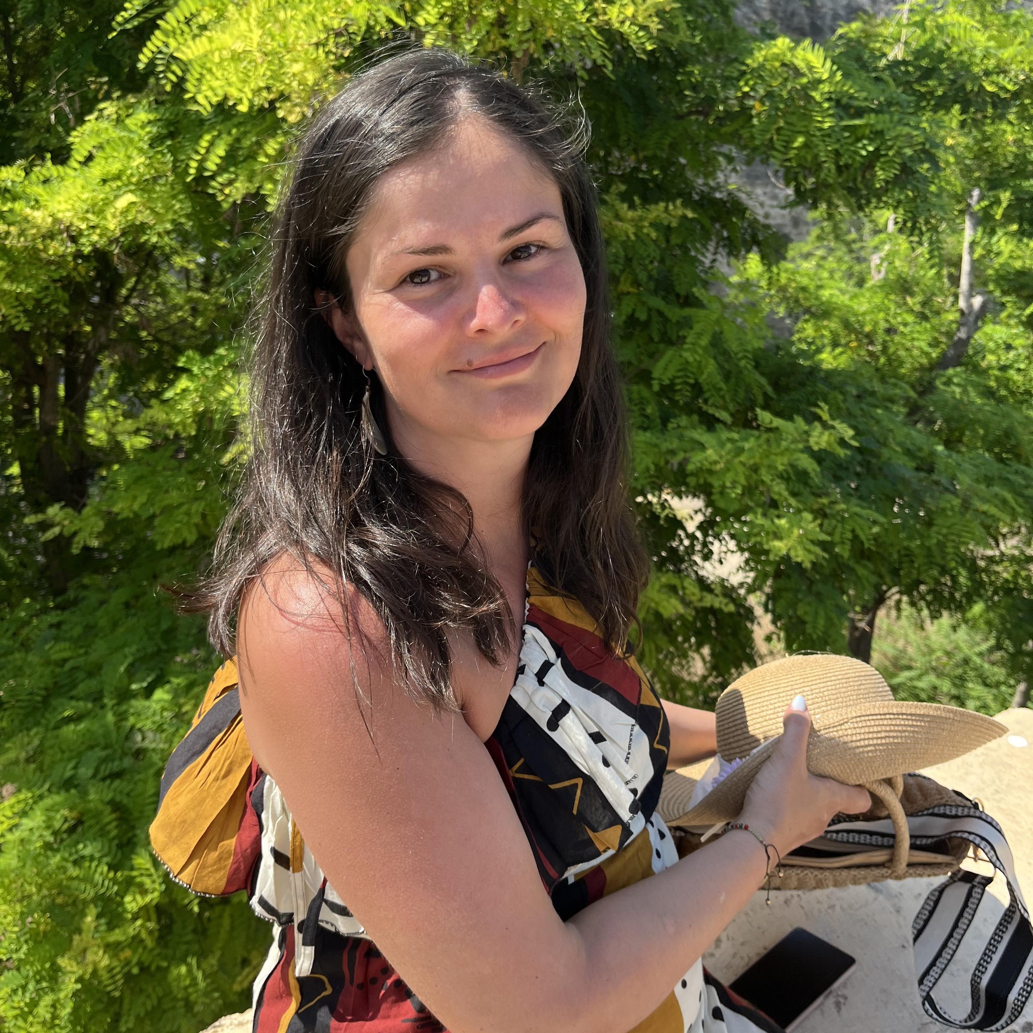 PRIMII PAȘI în afacerea ta creativă – Andrada Săftescu – Artist and ...